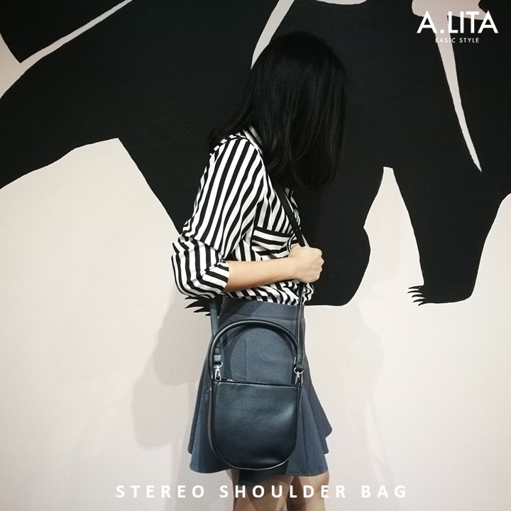 STEREO SHOULDER BAG (BLACK) | Shopee Thailand
