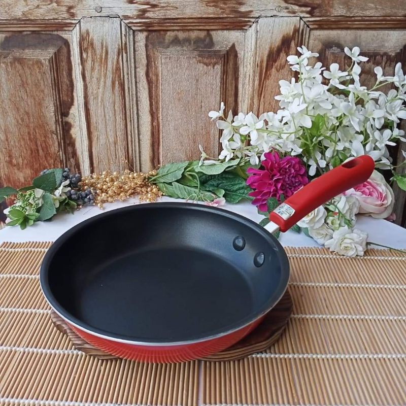 กระทะNon Stick Meyer Usa (สินค้าตู้ญี่ปุ่น) | Shopee Thailand