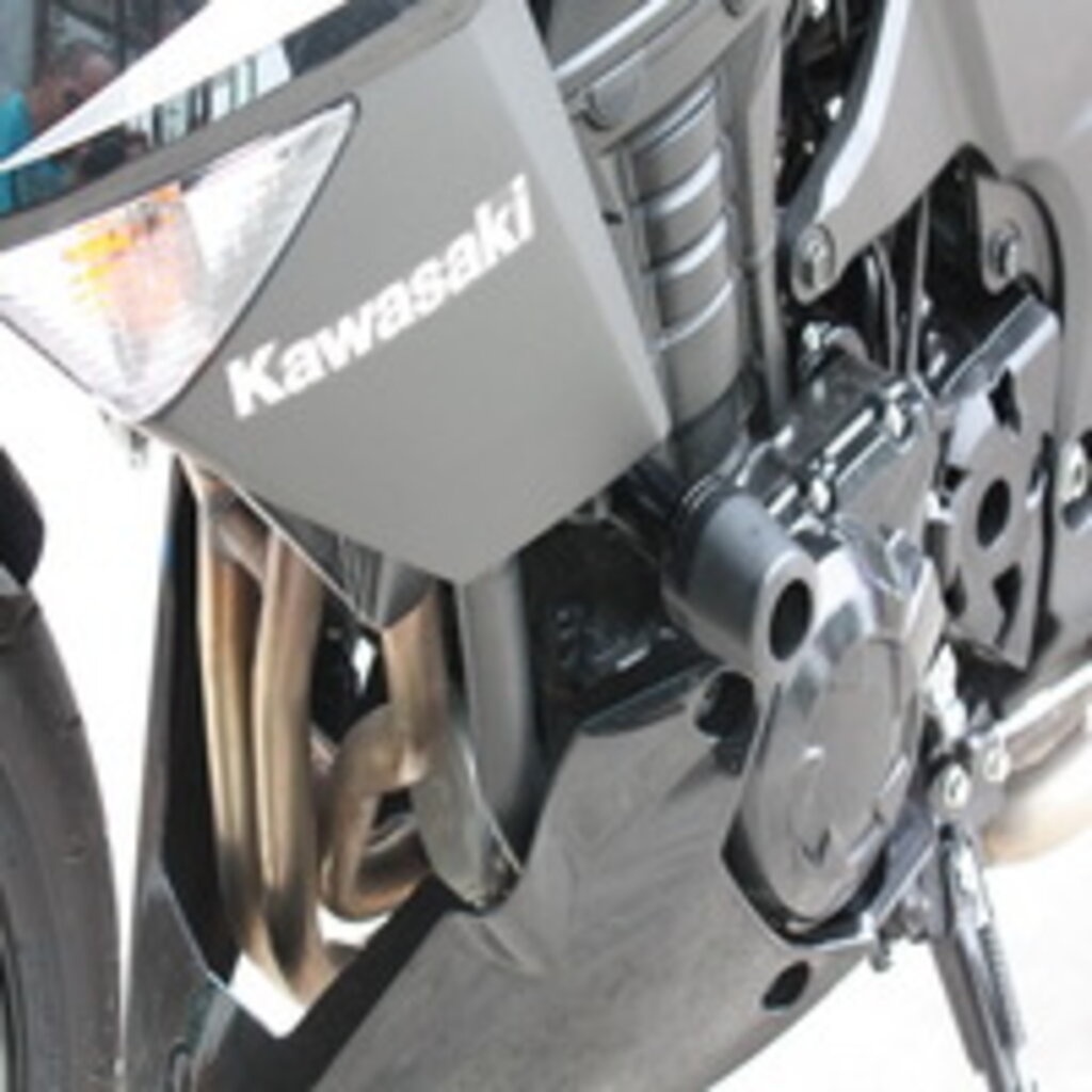 กันล้ม Frame Sliders Kawasaki Z1000 ทุกปี แบร์น Mothracing ช่วยป้องกัน ...