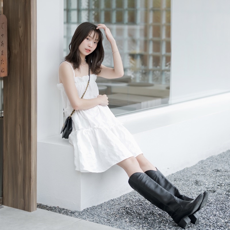 Cronie l blooming dress เดรส ลูกคุณสไตล์ ทรงปล่อย ผ้าพิมพ์นูน ลายดอกไม้ ...