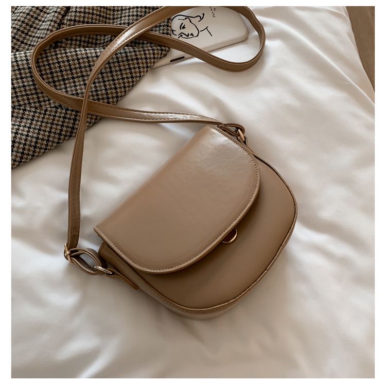 GUCSELECTED(B1748) กระเป๋าหนังสะพายข้างทรงกล่อง ครึ่งวงกลม | Shopee ...