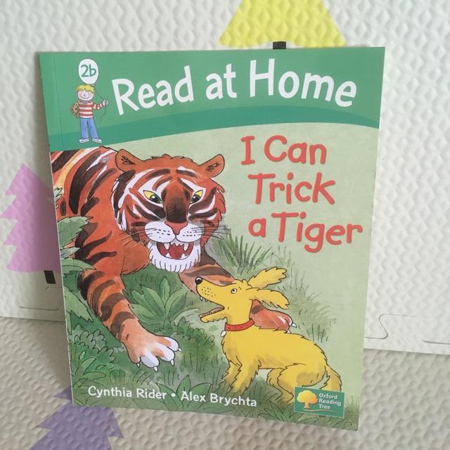 Read at Home Series created by Roderick Hunt and Alex Brychta ปกอ่อนมือ ...