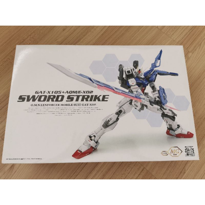 GAT-X105+AQM/E-X02 Sword Strike Gundam 1/100 DRAGON MOMOKO - Rare Item | Shopee Thailand