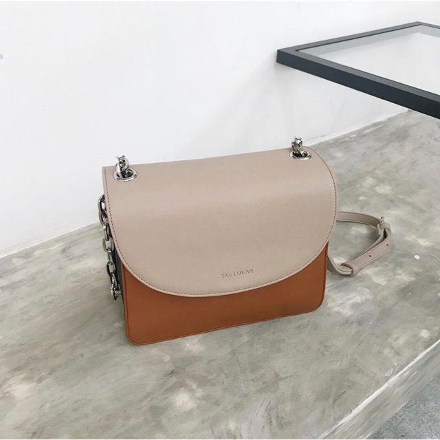 ติดจอง Tallulah - CELIA in tan | Shopee Thailand
