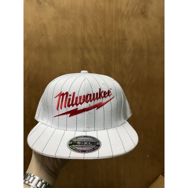 หมวกMilwaukee ทรงทันสมัย ใส่ได้ทั้งหญิง และ ชาย มีสายรัดที่สามารถปรับ ...