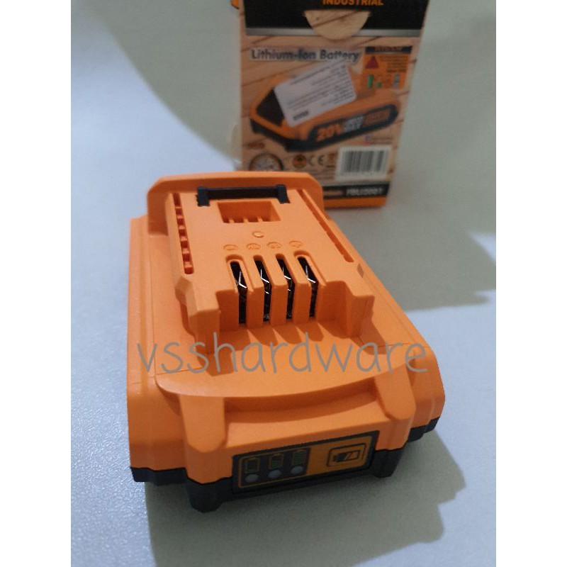INGCO แบตเตอรี่ 2.0Ah 20V รุ่น FBLI2001 | Shopee Thailand