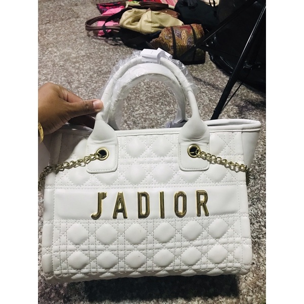 กระเป๋ามือสอง JADIOR สภาพใหม่มาก | Shopee Thailand