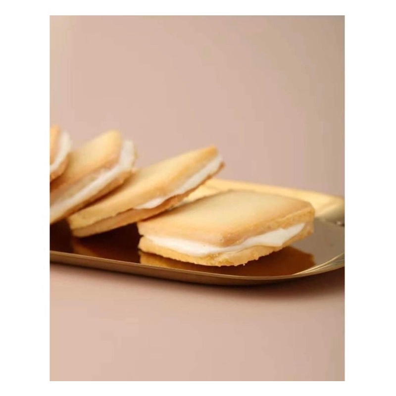 Hokkaido chocolate sandwich crisp คุกกี้แผ่นฮอกไกโด | Shopee Thailand