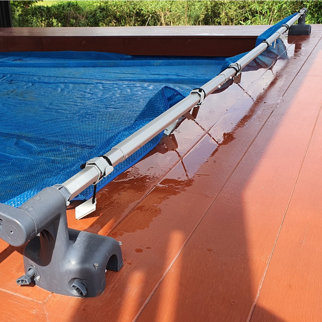 Intex 28051 Solar Cover Reel (สามารถใช้กับรุ่น 18,24,32 ฟุตได้ ...