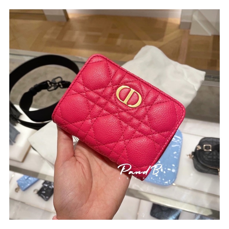 บัตรเครดิตผ่อน 0% ส่งฟรี (พร้อมส่ง) New Dior Caro Compact Zipped Wallet ...