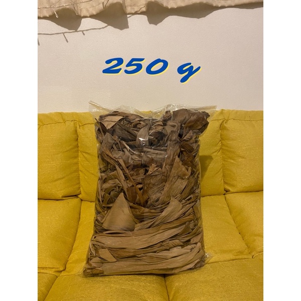 250g ใบตองแห้งฝอยกันกระแทก / รองตู้ปลากัด มาตรฐาน GAP | Shopee Thailand