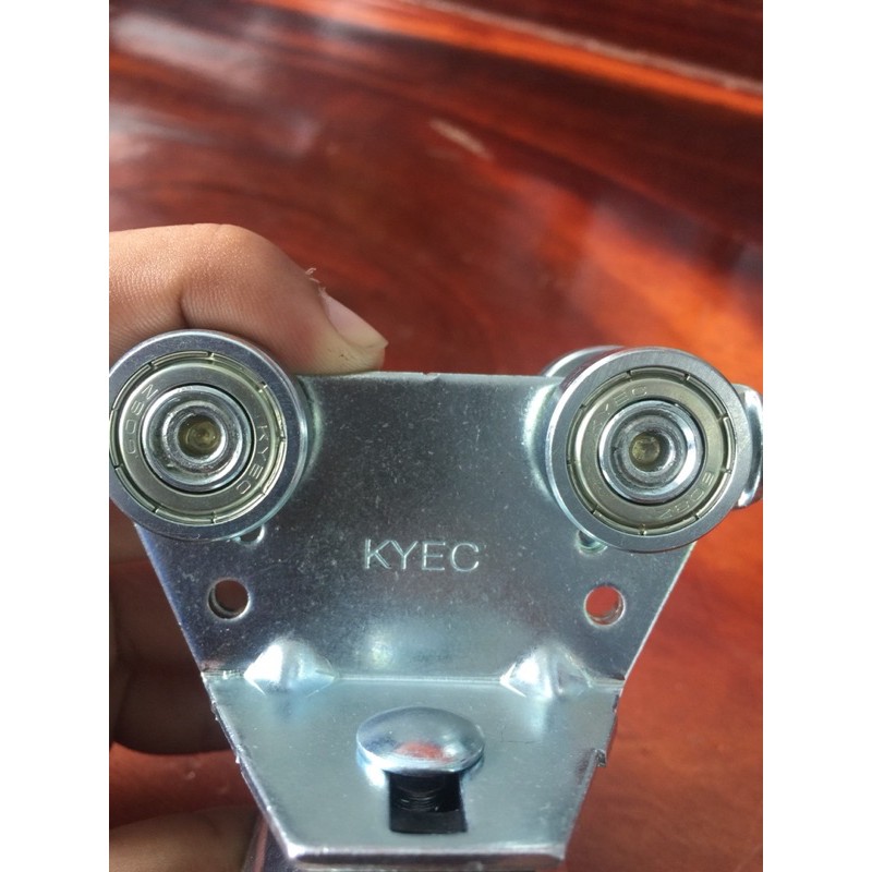 ลูกล้อจับสายไฟแบนชนิดเหล็ก KYEC C30/ Cable trolley (steel ) KYEC C30 ...