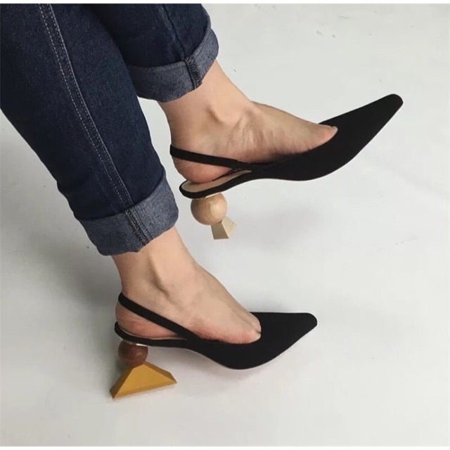 (Used like new)Asymmetric shoes | Shopee Thailand