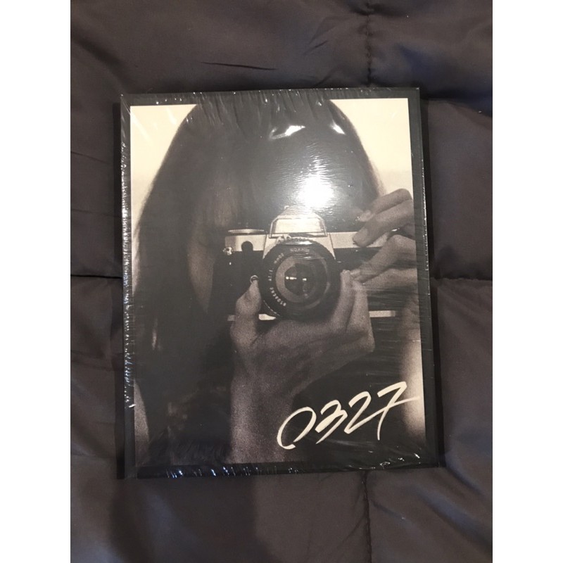 Lisa Photobook (327 )พรีรอบแรก ของแถมYG + Ktown | Shopee Thailand