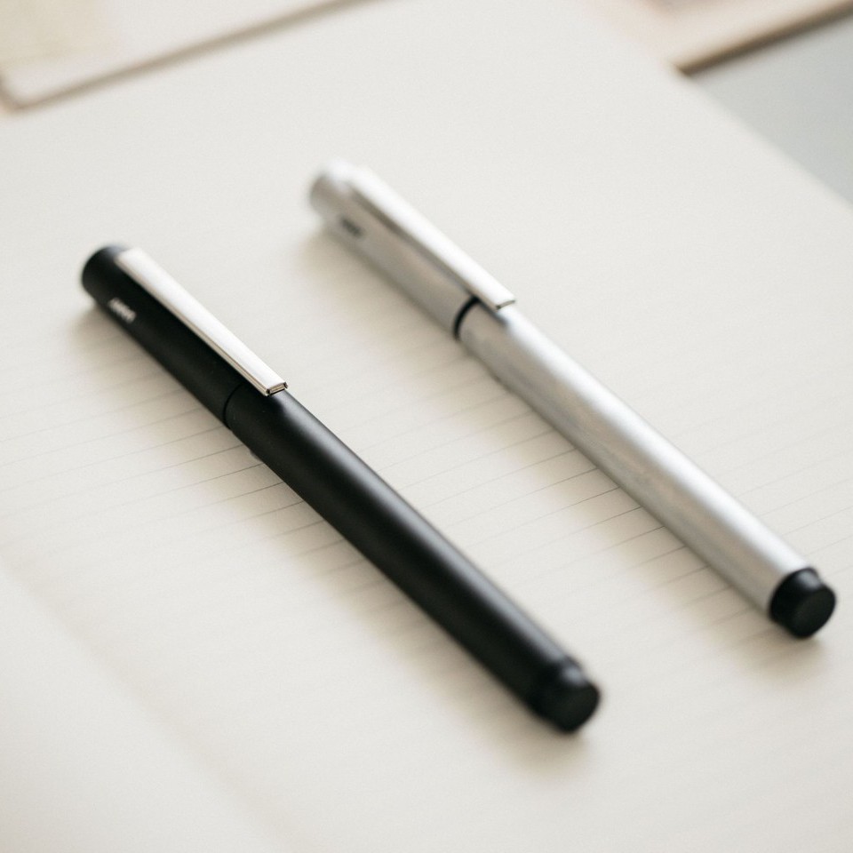 **สินค้าพรีออเดอร์ค่ะ** Lamy Pur Silver and Black ปากกา ลามี่เพอร์ หมึก ...