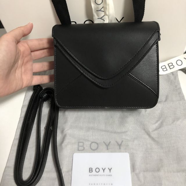 Boyy Tiny Slash 2.0 มือ 1 สภาพใหม่ ของแท้ 100% | Shopee Thailand