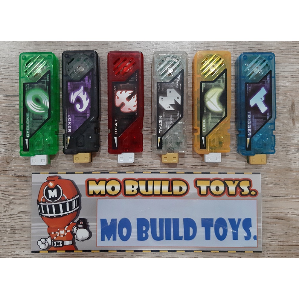 Dx Gaia Memory ของ มาสไรเดอร์ W ครบชุด จาก Kamen Rider W | Shopee Thailand