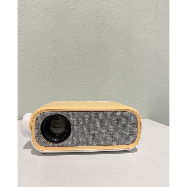 มินิโปรเจคเตอร์ ด้วย projector YG-280 รุ่นใหม่ล่าสุดปี 2021 ฟังก์ชั่นครบ สภาพใหม่มากอุปกรณ์ครบ ...