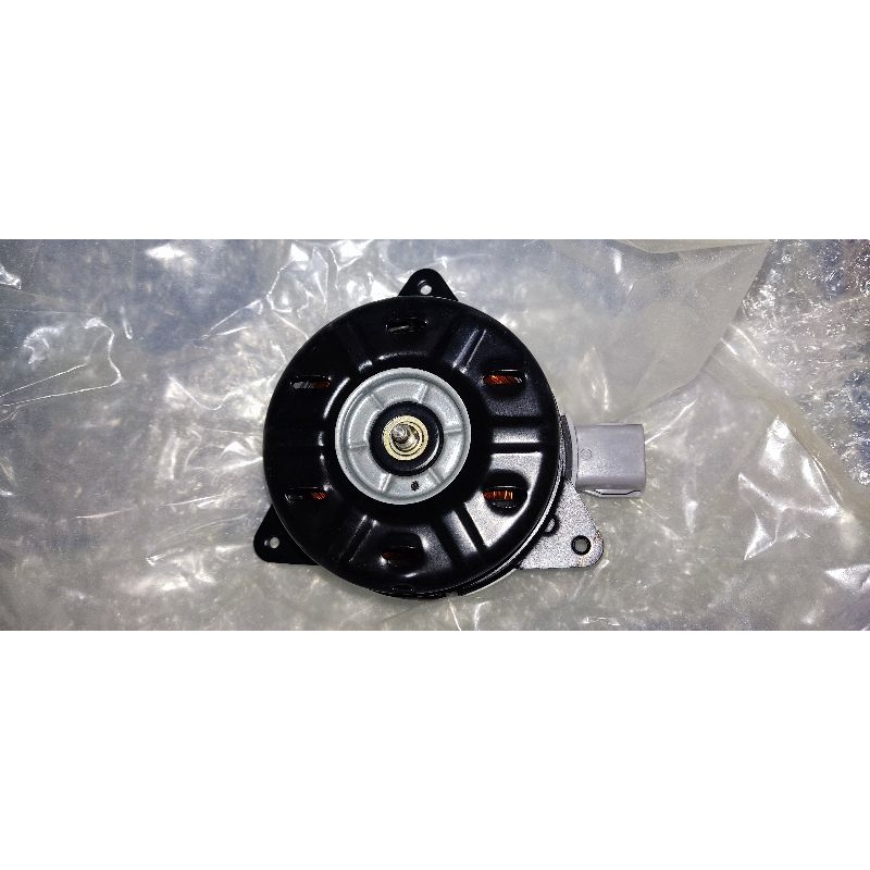 ส่งฟรี มอเตอร์พัดลมหม้อน้ำ MAZDA 2 ของแท้ใหม่ไม่เคยใช้งาน พาร์ทนัมเบอร์ ...