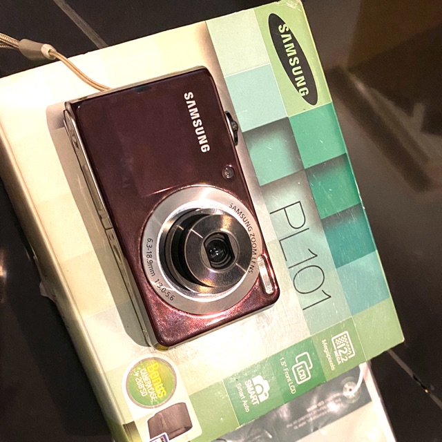 กล้องถ่ายรูปดิจิตอล SAMSUNG PL101 Pink มือ2 อุปกรณ์ครบ มีจอด้านหน้า ...