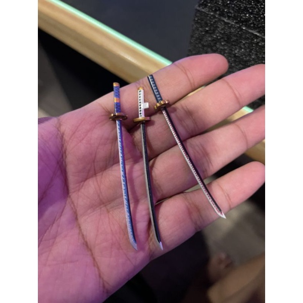 W17 STUDIO - Zoro New World ( มี LED ตัวที่2ของไลน์) | Shopee Thailand