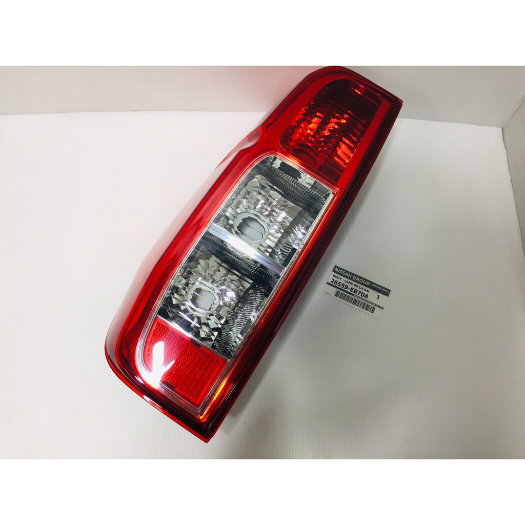 เสื้อไฟท้าย ซ้าย NISSAN NAVARA CALIBRE D40 (อะไหล่แท้ NISSAN) 26559 ...