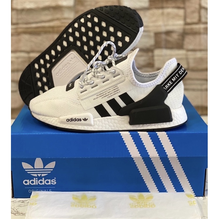 สินค้าพร้อมส่ง🛒💈🥰รองเท้าadidas MND ของเเท้มีกล่องกับใบเสร็จใบซา ...