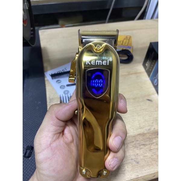 Kemei km-2010 พร้อมเพิ่มลับคม ฟันเฟดบาง มีจอบอกแบตเตอรี่ | Shopee Thailand