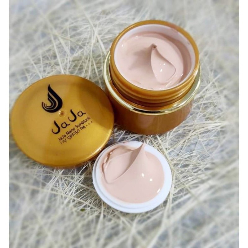 ครีมกันแดดจ๊ะจ๋า JA JA NANO SUNBLOCK UV SPF50 PA+++ ขนาด 5 กรัม ...