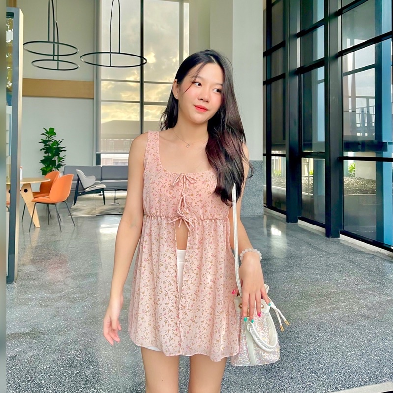 SO.MUTH เสื้อ Ginny Top แขนกุดผ่าหน้า ผูกโบว์ได้เอง ชายเสื้อยาว | Shopee Thailand
