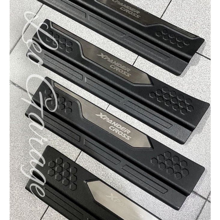 Hitam Xpander EXPANDER CROSS 2020 2021 แพคเกจเลื่อนแผ่นด้านข้าง SCUFF ...