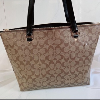 COACH GALLERY TOTE IN SIGNATURE CANVAS | Shopee Thailand