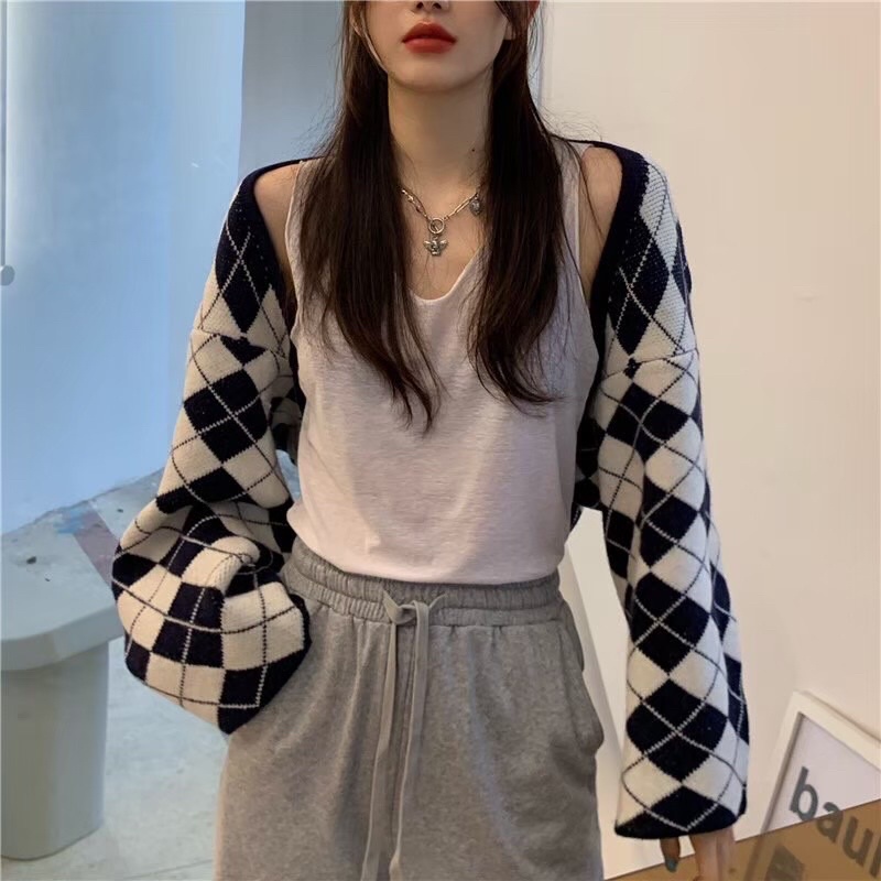EVERYDAY Gravity cardigan คาร์ดิแกนไหมพรมทอลายตาราง | Shopee Thailand