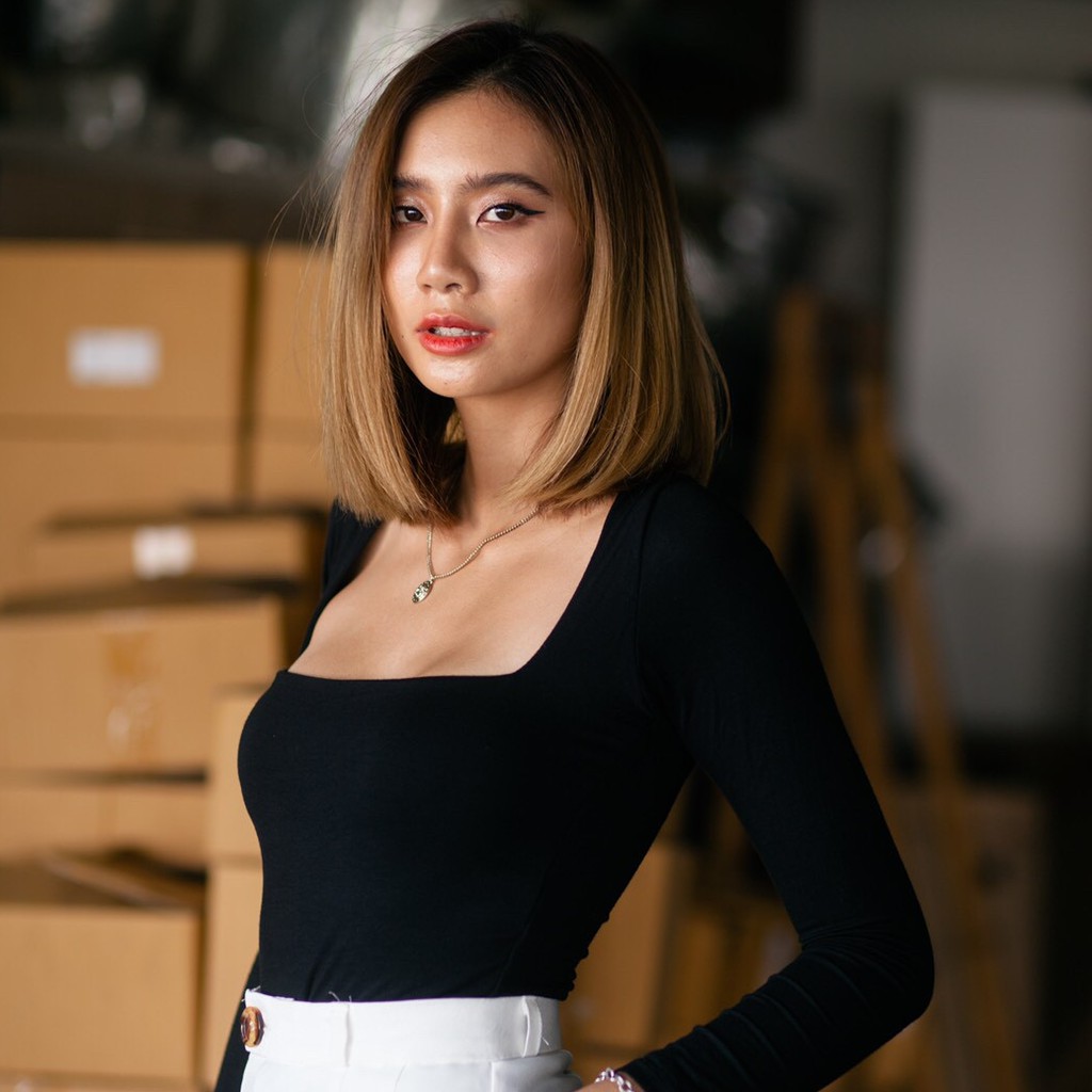 Atipa Shop - Mirror top เสื้อแขนยาว ผ้ายืดตามตัว ดีเทลคอ | Shopee Thailand