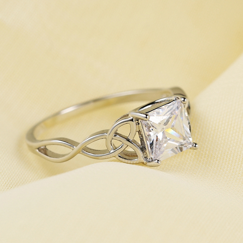 ZHOUYANG หมั้นแหวนแต่งงานสำหรับผู้หญิง 4 กรงเล็บเพทายบางอารมณ์ Winding สีเงินแฟชั่นของขวัญ ...