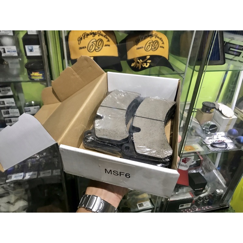 ผ้าเบรค Goodbrake สำหรับ เบรคหน้า Maserati 6 Pot กลาง เกรด เซรามิก 500 ...