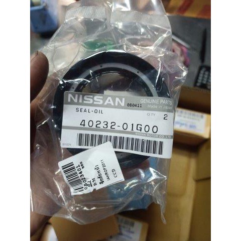 ซีลล้อหน้า BIG-M 40232-01G10 บิ๊กเอ็ม 40232-01G00 79 NISSAN นิสสัน ...
