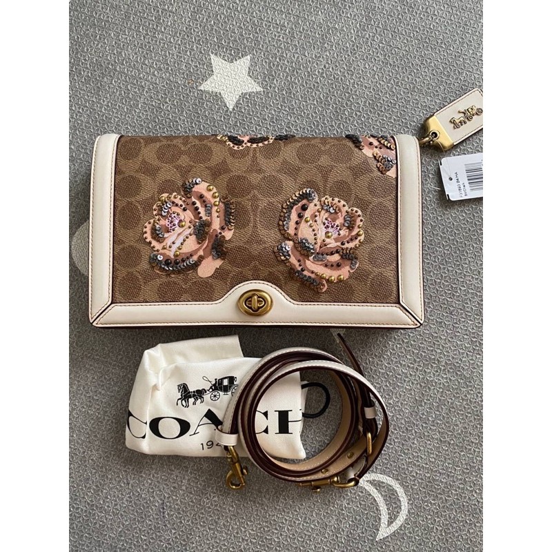 COACH RILEY IN EMBELLISHED SIGNATURE ROSE PRINT | Shopee Thailand