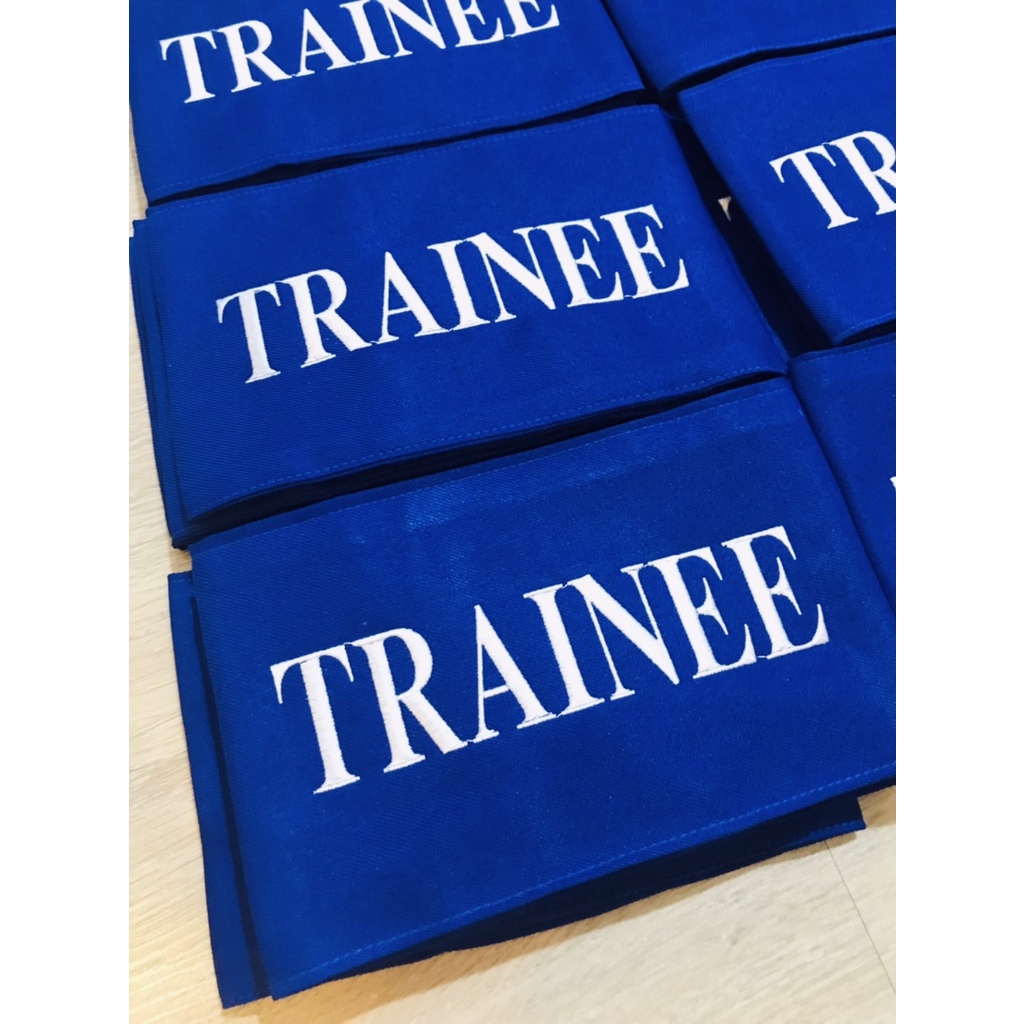 ปลอกแขน TRAINER และปลอกแขน TRAINEE ฝึกงาน พนักงานฝึกหัด พร้อมตีนตุ๊กแก ...