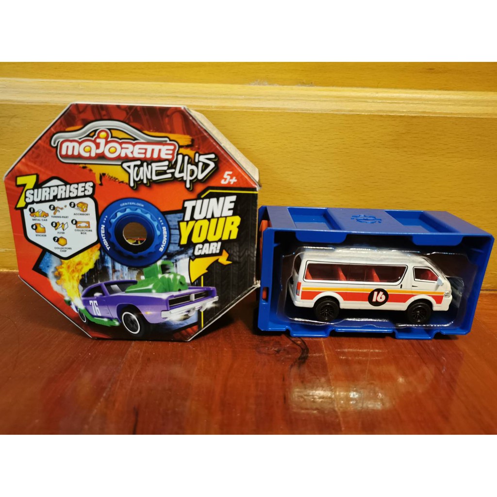 Majorette Tune Up Toyota Hiace Advanturace | Shopee Thailand