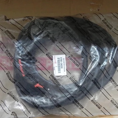 ยางประตูหน้าซ้าย Innova | 67862-0K030 LEFT 67861-0K030 RIGHT | Shopee ...