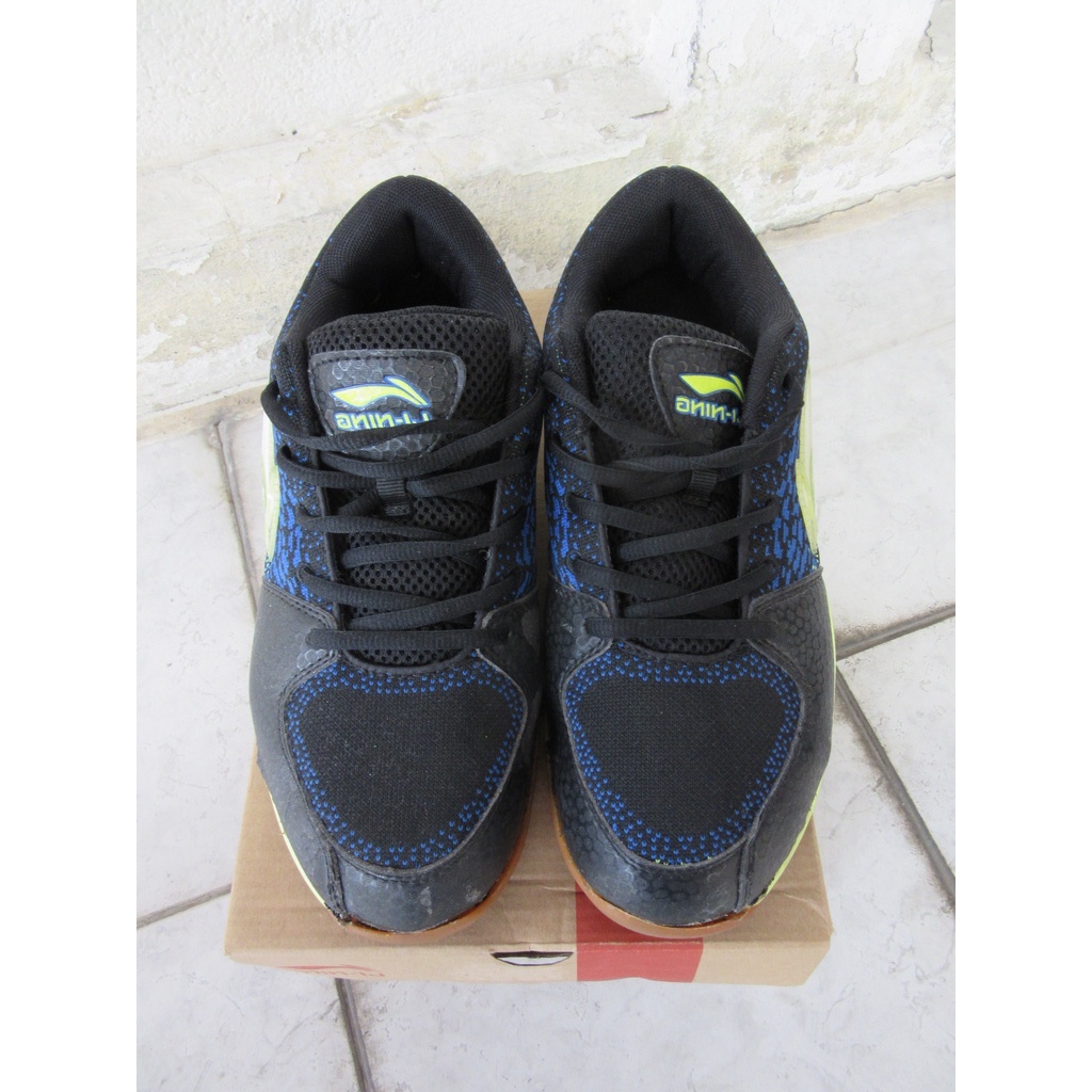 รองเท้าแบด Lining ไซต์ 10us 9uk 44eur 270mm มือสอง ใส่น้อย พื้นเต็ม ...