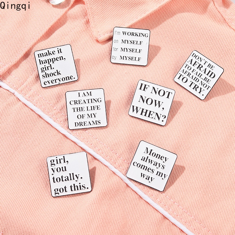Life Quote Enamel Pins กระเป๋าเครื่องประดับสีดําสีขาวสําหรับเพื่อน ...