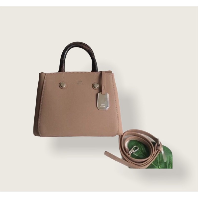 กระเป๋าถือ ใบเล็ก หายาก LYN Lucia Flash Color Mini | Shopee Thailand