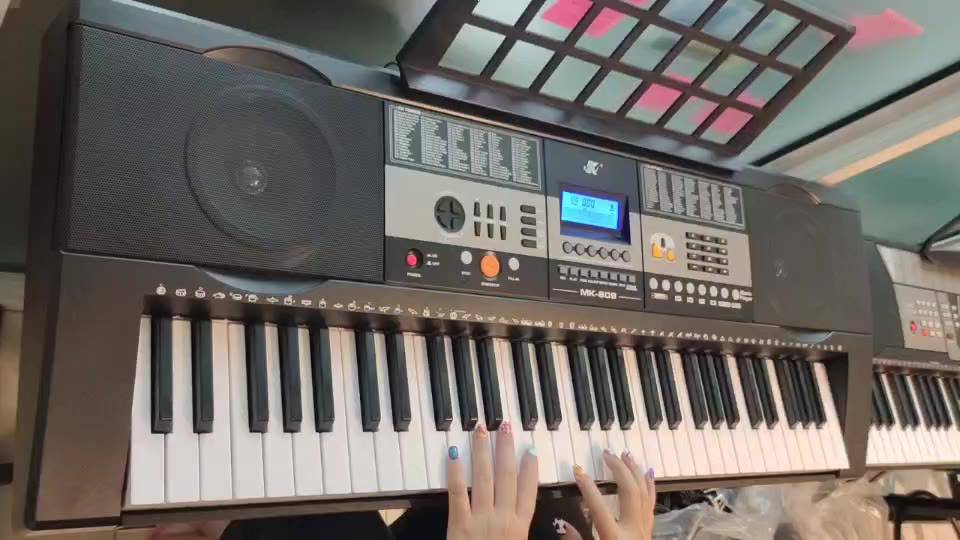 MK-809 คีย์บอร์ดไฟฟ้า 61 คีย์ Keyboard ฟรี!! แท่นวางโน๊ต และอแดปเตอร์ ...