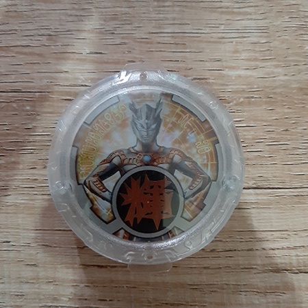 Dx Crystal Ultraman R/B อุปกรณ์เสริมคริสตัล คละแบบ อุลตร้าแมน และ สัตว์ ...
