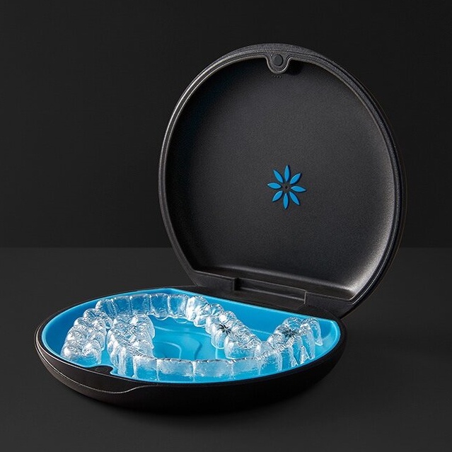 Invisalign Aligner Case & Retainer Case ตลับใส่รีเทนเนอร์ กล่องใส่รีเทน ...