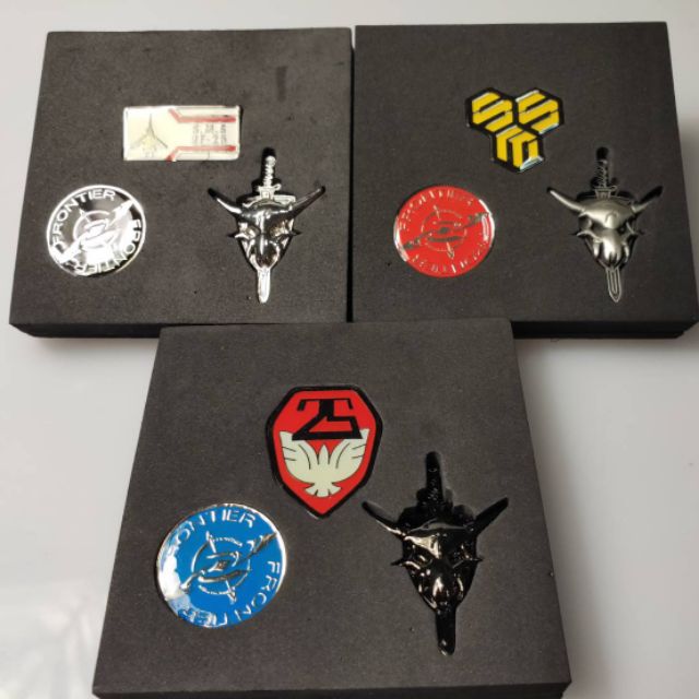 Macross Frontier Pin Badge Set เข็มกลัดโลหะ 1แพคมีเข็มกลัด3อัน สินค้า ...