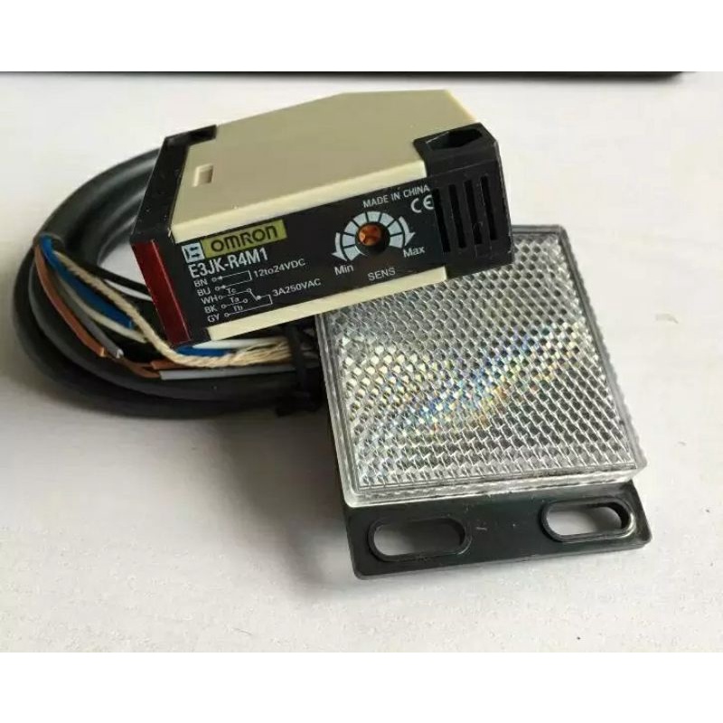 Omron E3JK-R4M1 DC12-24V / AC90-240V Retroreflective Photoelectric Sensor Proximity Switch 1.5M ...