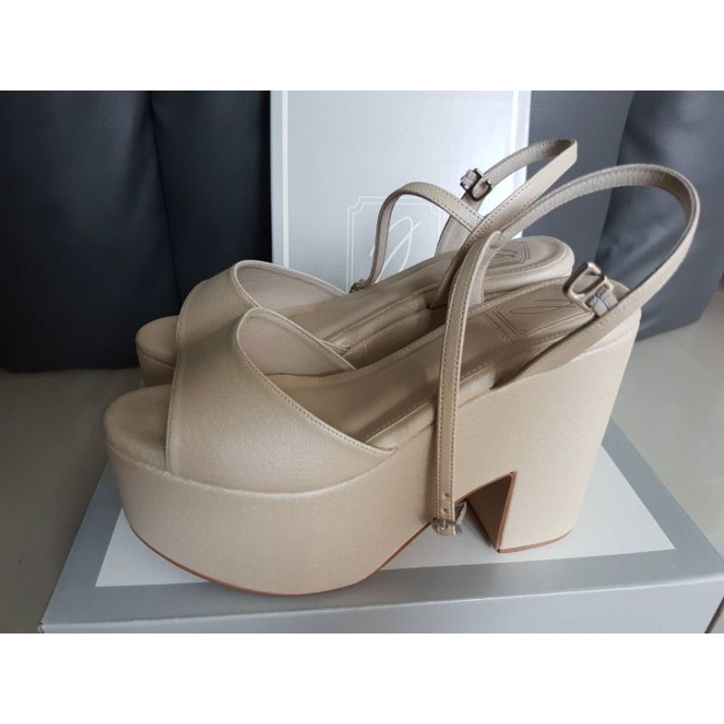 รองเท้า farrent farent size 38 | Shopee Thailand